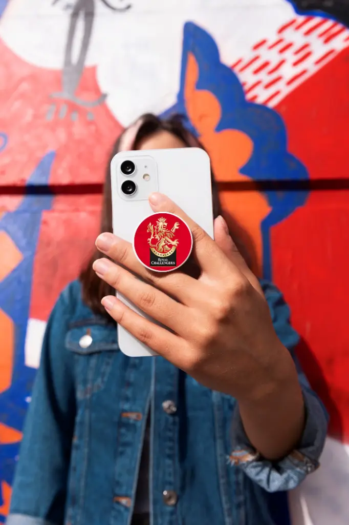 RCB Pop Sockets | Kaiteki